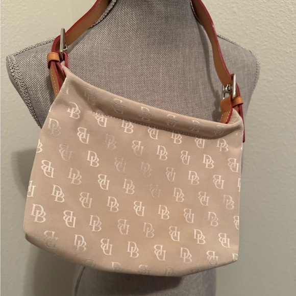 Dooney & Bourke | Bags | Vintage Dooney Bourke Shoulder Bag Logo ...